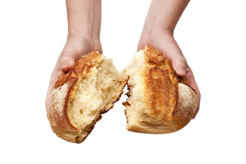 “Pan partido, alimento de fraternidad” - Parroquia Santa Paula